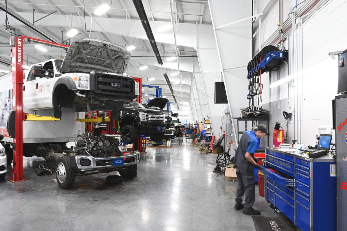 Performance Ford Truckland Service Center - FFKR Architects