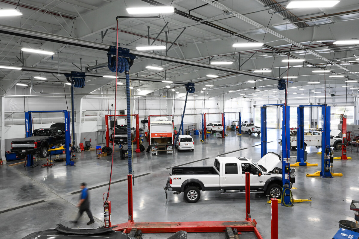Performance Ford Truckland Service Center - FFKR Architects